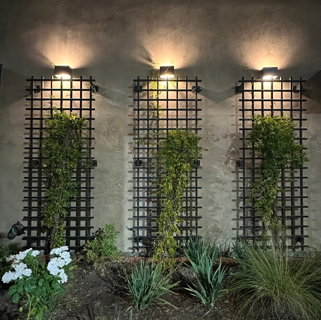 Modern Square Tube Grid Trellis, Wall Mounted Trellis Outdoor Garden ...